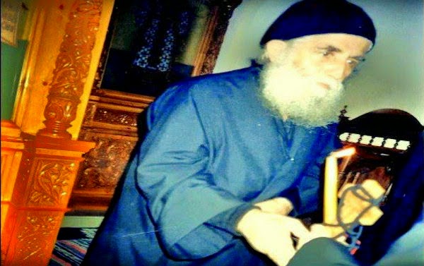 Ορθόδοξα Ωφελήματα: Σπάνιες φωτογραφίες του γέροντα Παϊσιου