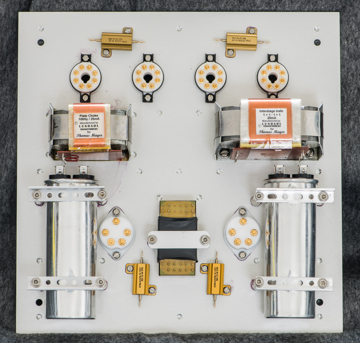 THOMAS MAYER – THE 46 DRIVES 46 AMPLIFIERS – Ultimate High-Fidelity