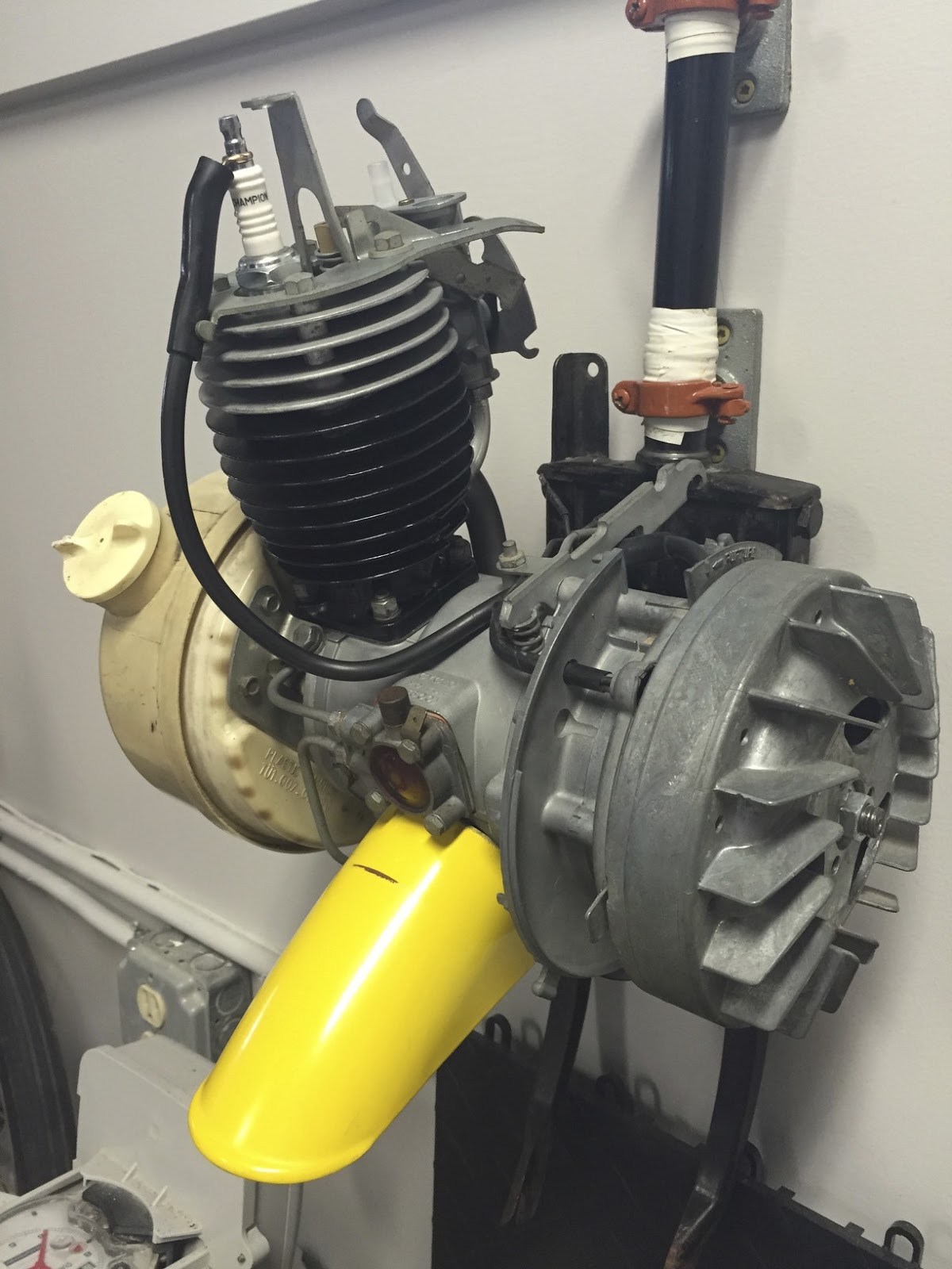 A Yellow Velosolex 4600 V3 Engine Rebuild: finishing the reassembly ...