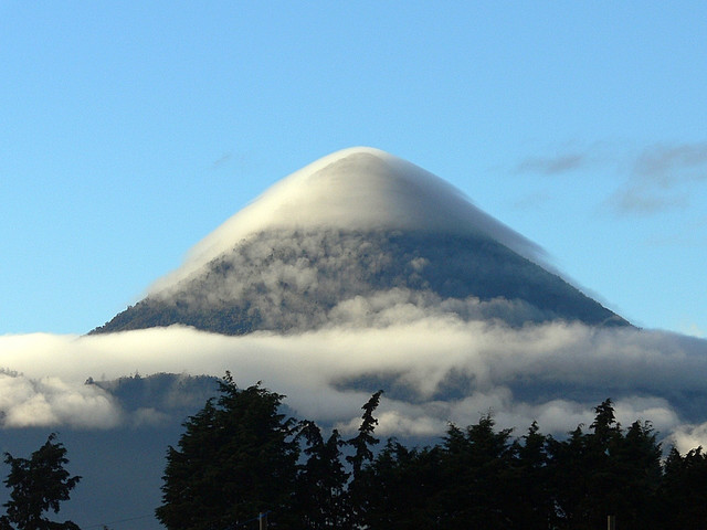 Volcán Santa Maria en Guatemala - Mundo Hispánico™