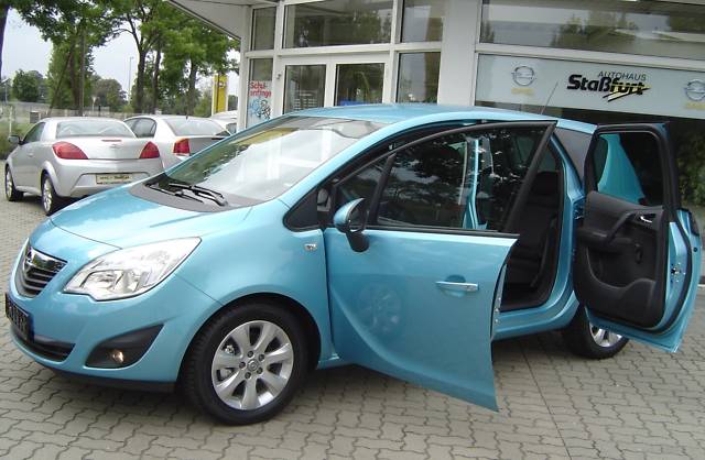 New Automotive News and Images: Luxury Car - Opel Meriva B, rear-hinged ...