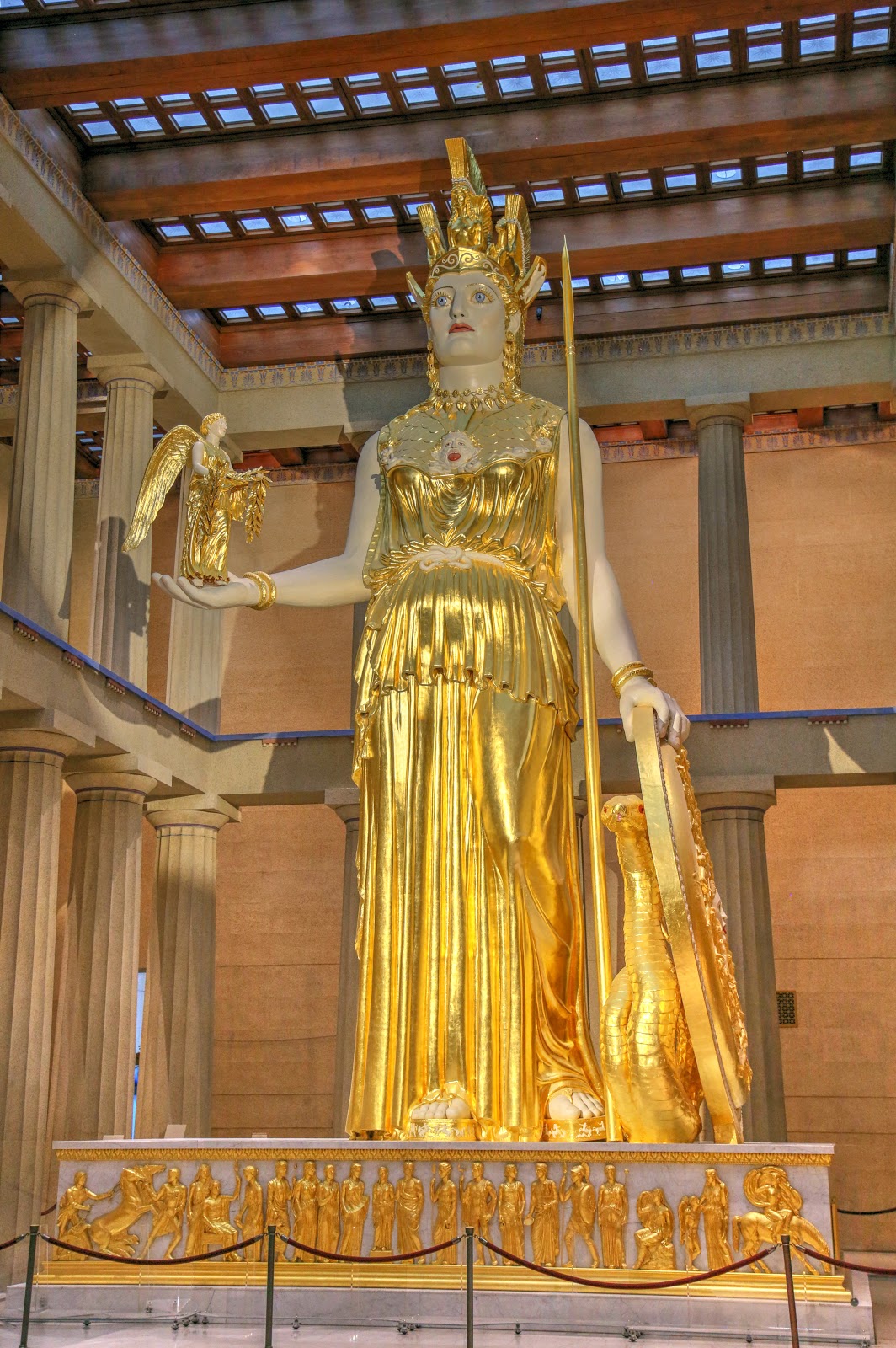 John and Sigrid's Adventures: The Parthenon - Nashville - 6/22/2016