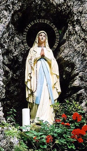 Santa María Destello Celestial: Los orígenes de Lourdes