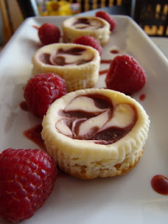 WE EAT: Mini White Chocolate-Raspberry Cheesecakes
