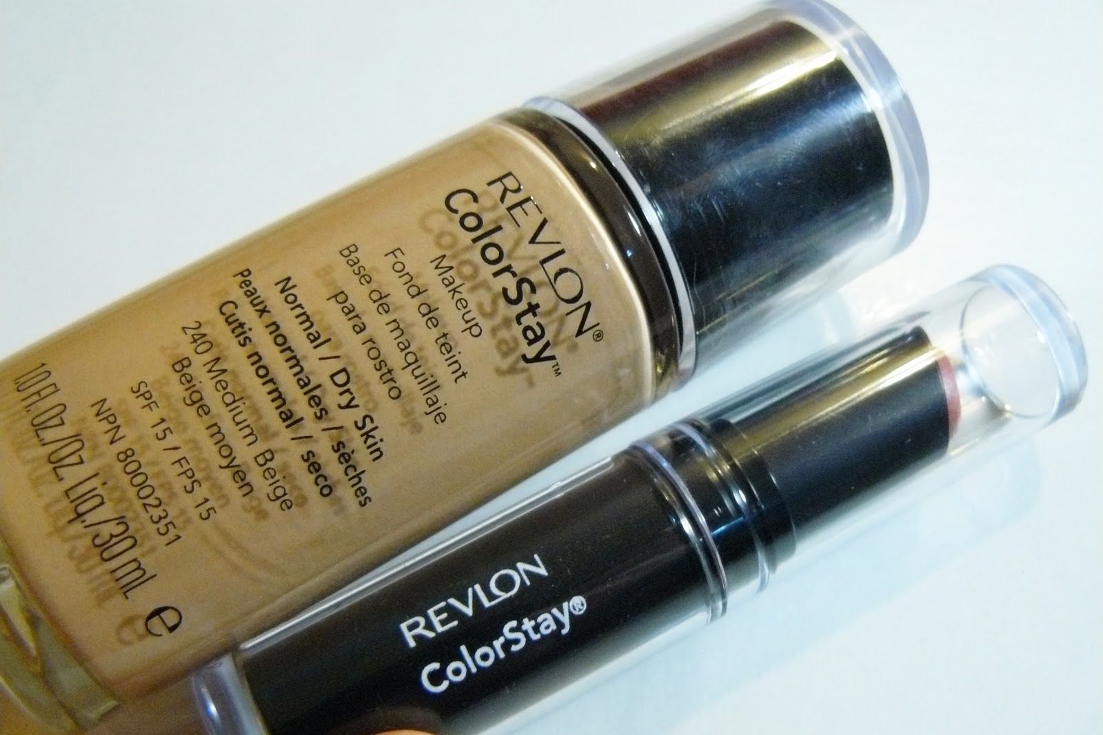 Azumakeup: Revlon ColorStay ♥