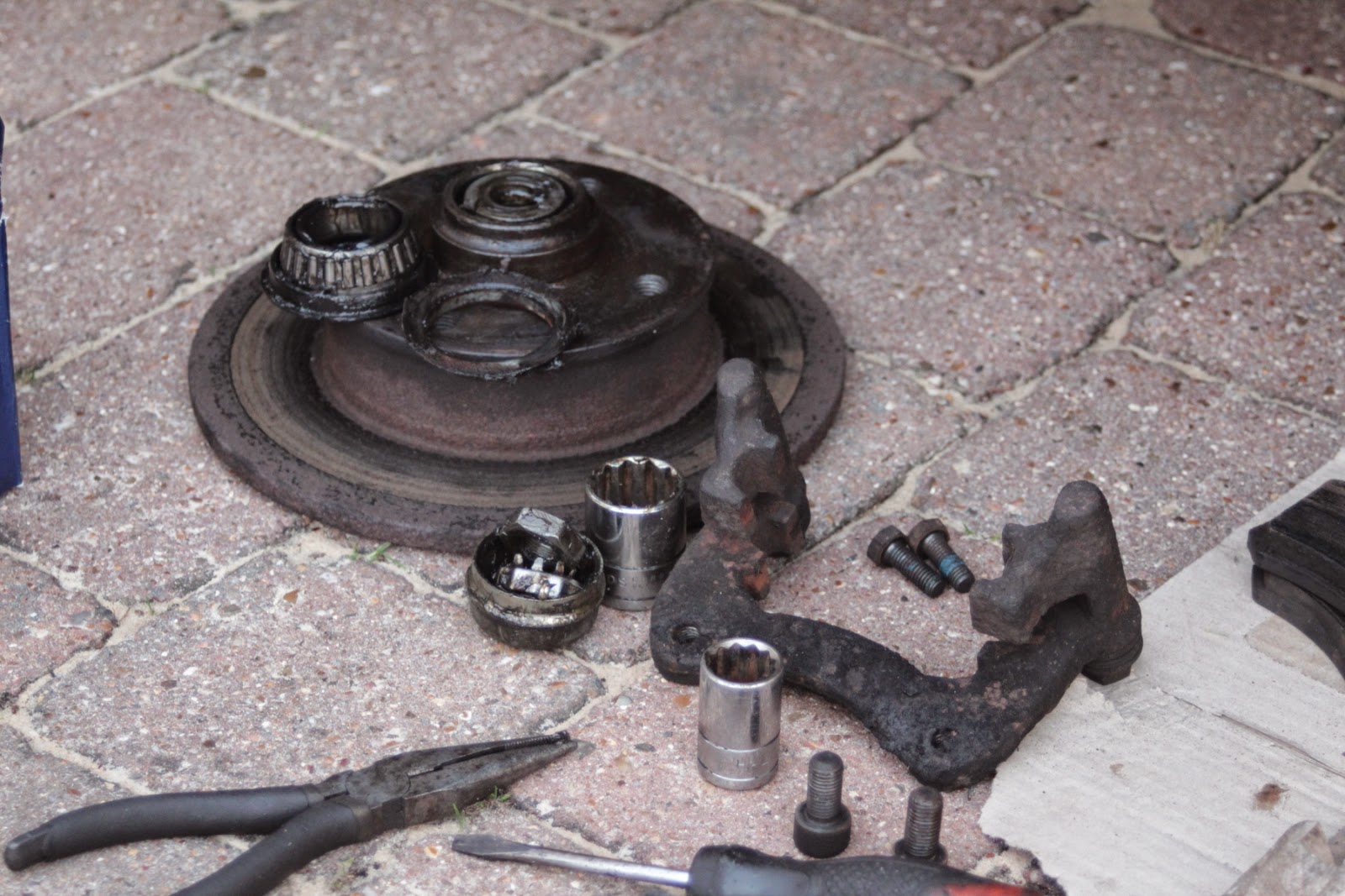Life with a 1989 VW Golf Mk2 GTI 16V: Golf Rear Stub Axle Replacement ...