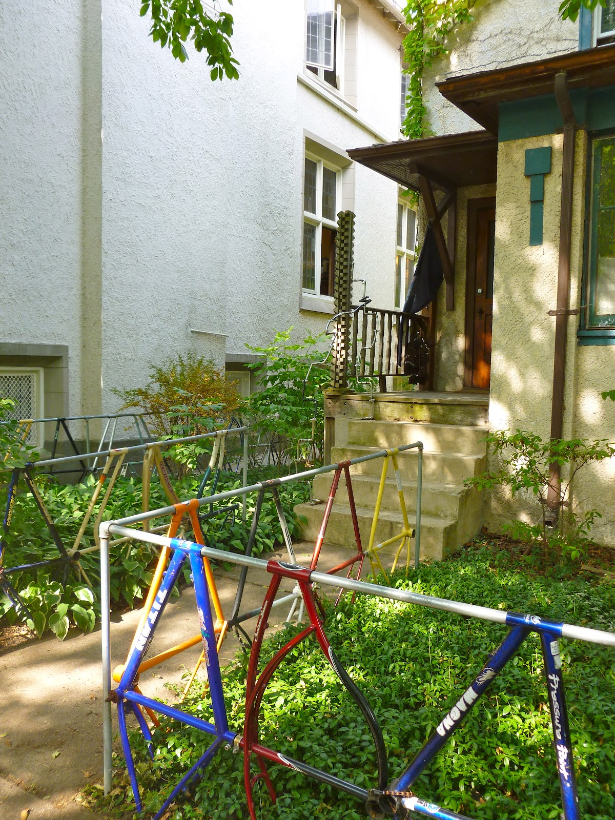 Repurpose: Bike-frame fencing... | the ReFab Diaries