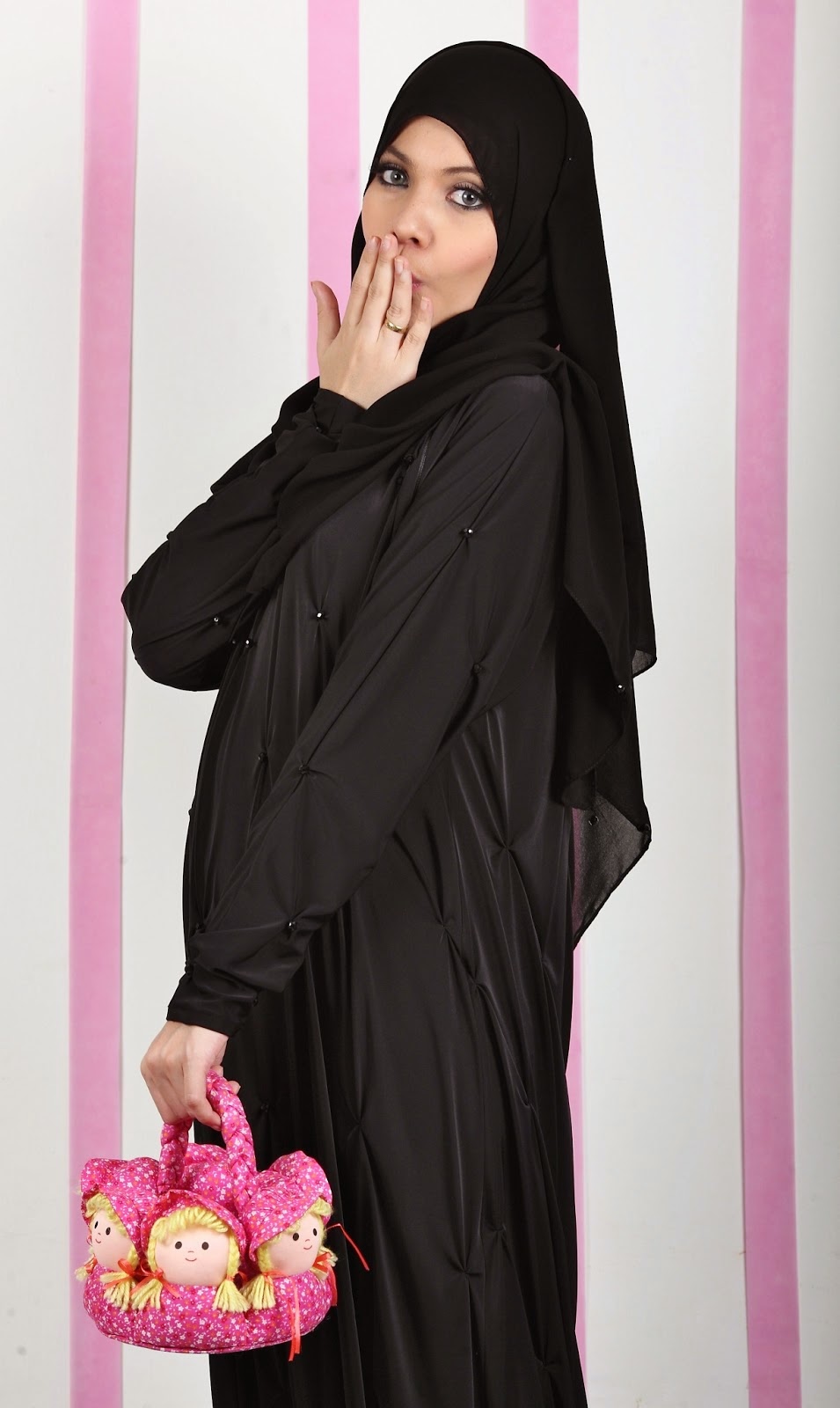 Saudi Abaya Collection # 3 ~ All What Veiled Woman need كل ما تحتاجه ...