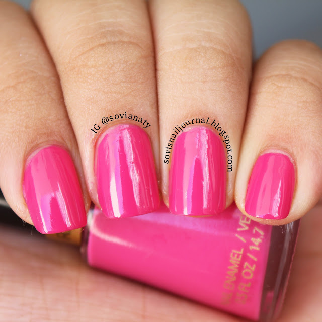 Sovi's Nail Journal: Revlon Fuchsia Fever and Revlon Tangerine Swatch ...