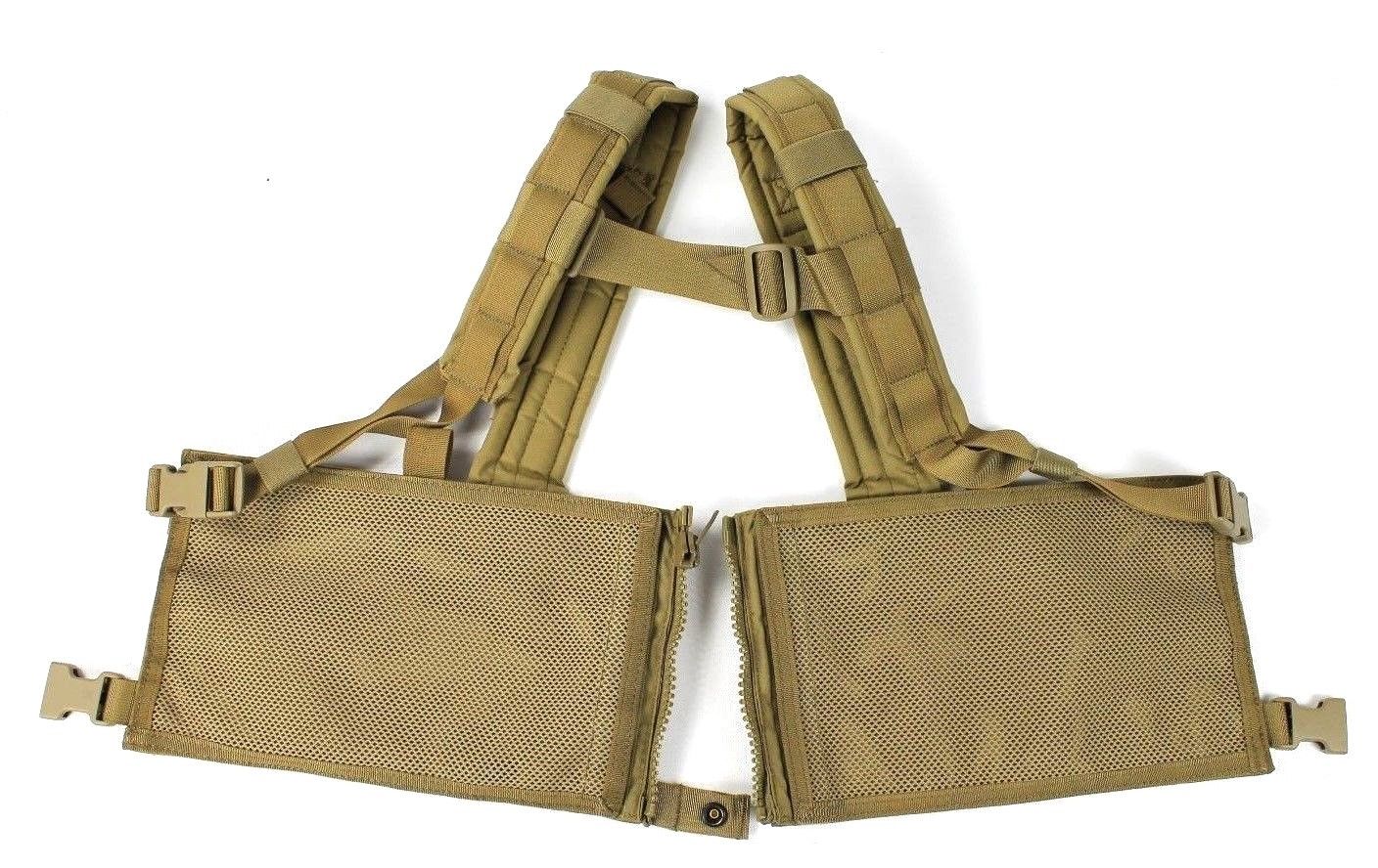 Webbingbabel: BlackHawk S.T.R.I.K.E. Split Front Chest Rig Coyote Tan