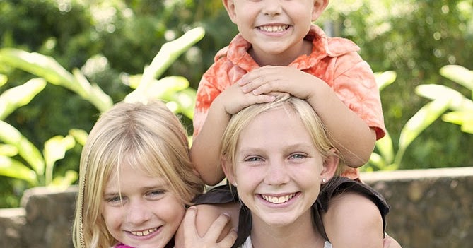 SIBLINGS AND FRIENDS: SIBLING'S BOND