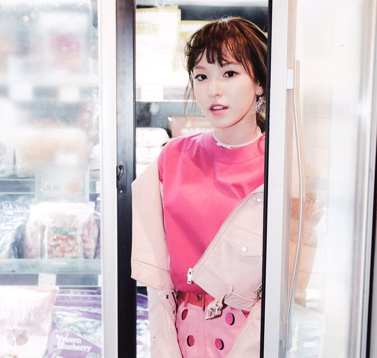 I Love Red Velvet : WENDY RV @ RED VELVET SEASON GREETINGS 2017