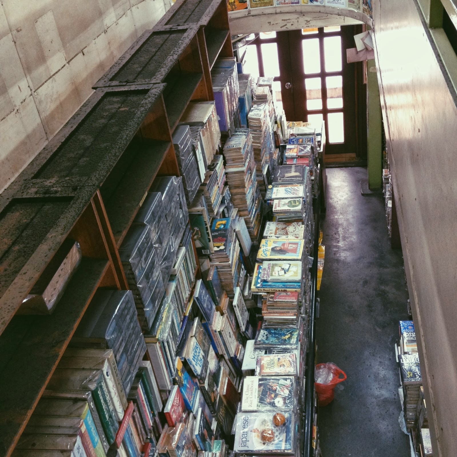 Mini Escapism : Junk Book Store, KL | * azreenchan
