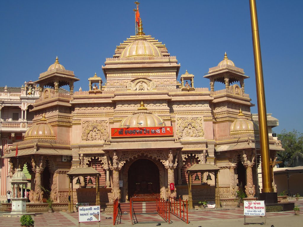 Trip Guide In India: Top 10 Famous Hindu Temples in Gujarat