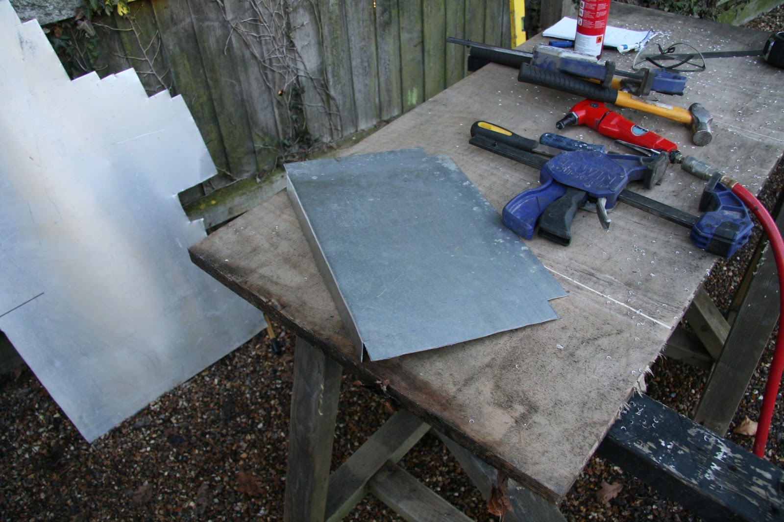 Defender 110 3.5L V8 1991: Wheel Arch Storage