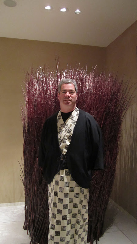 Tokyo Blond: Cocktails? Hand Me My Robe - Hakone Part 1