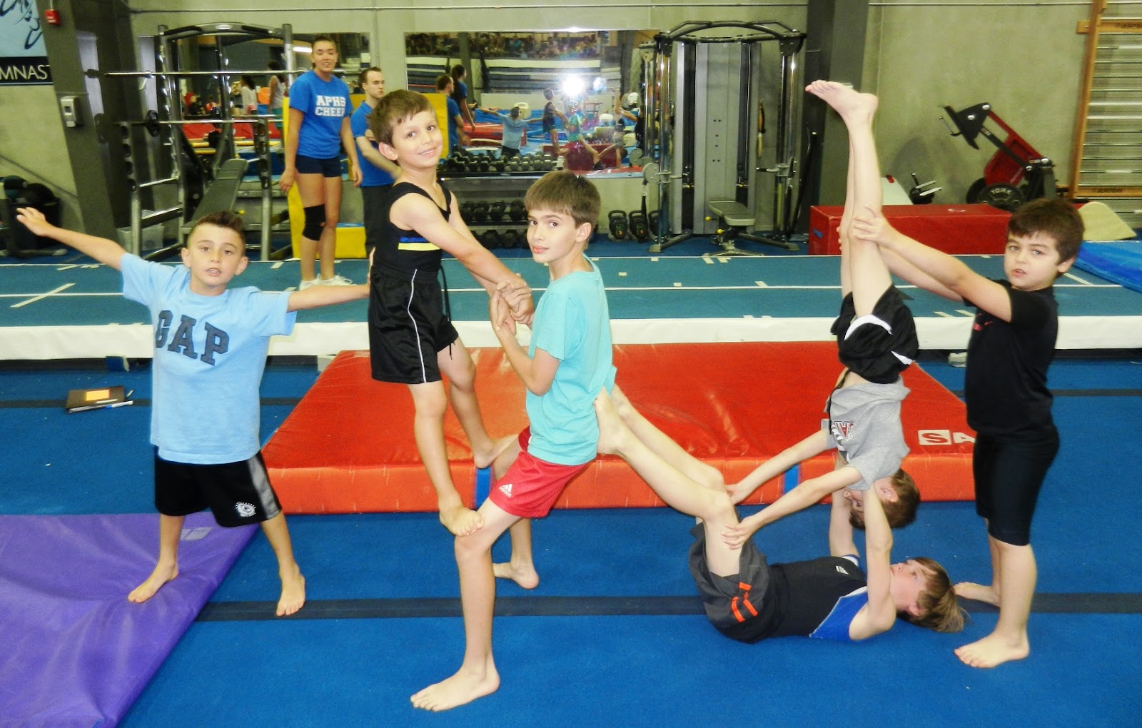 Oakville Gymnastics Club Acrobatic Gymnastics Team: July 2013 Oakville Gymnastics Club Acrobatic Gymnastics Team: July 2013