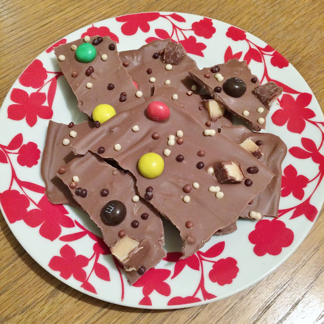 F.B.L Savvy : Blogmas Day 14 - Chocolate Slab