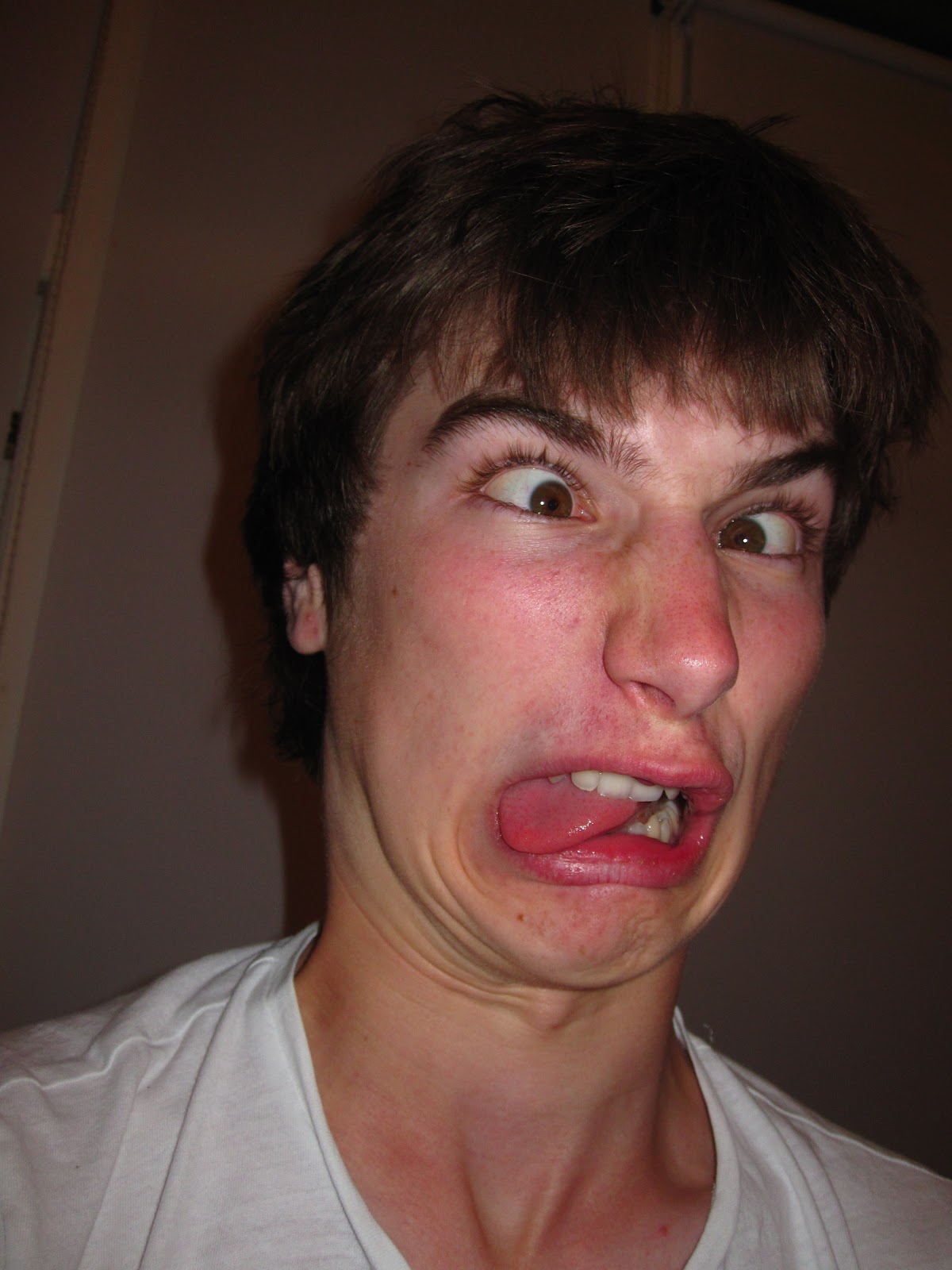 Retard face.: August 2011