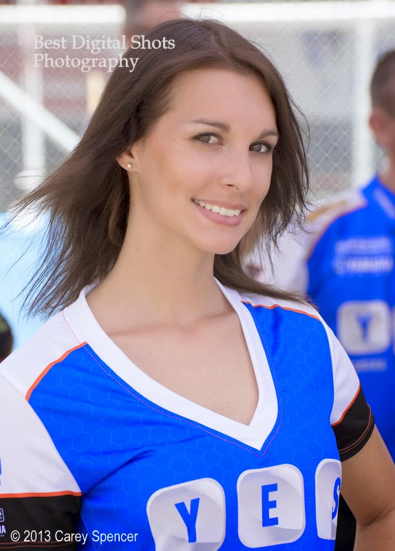 Yamaha Motor Usa Yes Gravesport Yamaha Umbrella Girl
