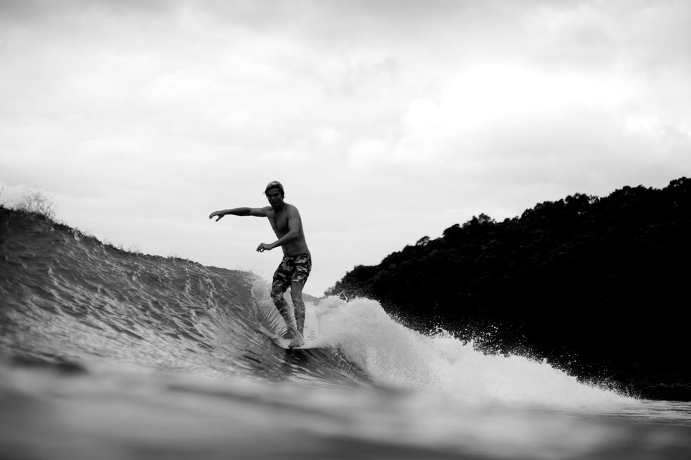 Loser Surfer: SURF PHOTO. MORGAN MAASSEN