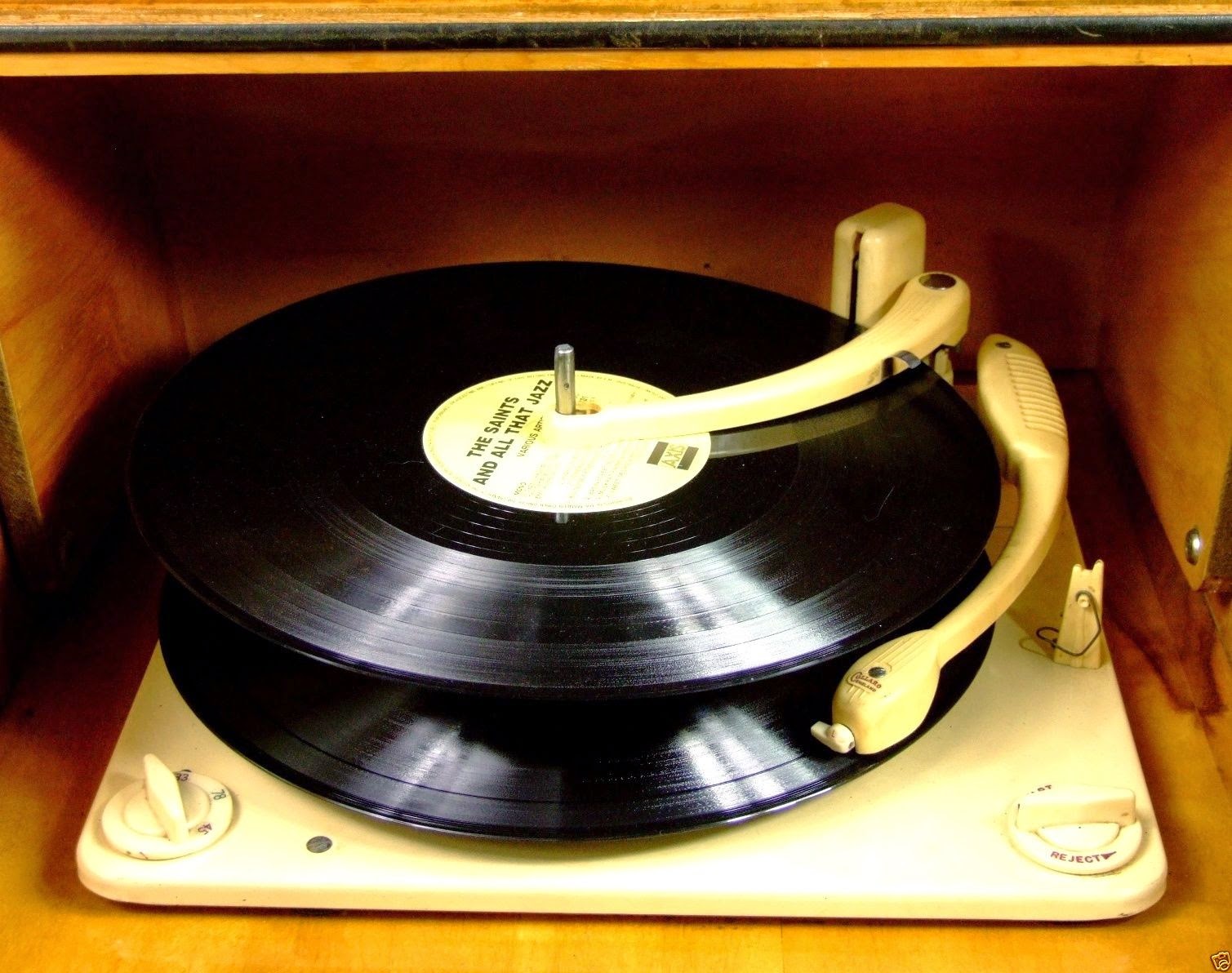 Classic Australian Radiogram circa 1940's