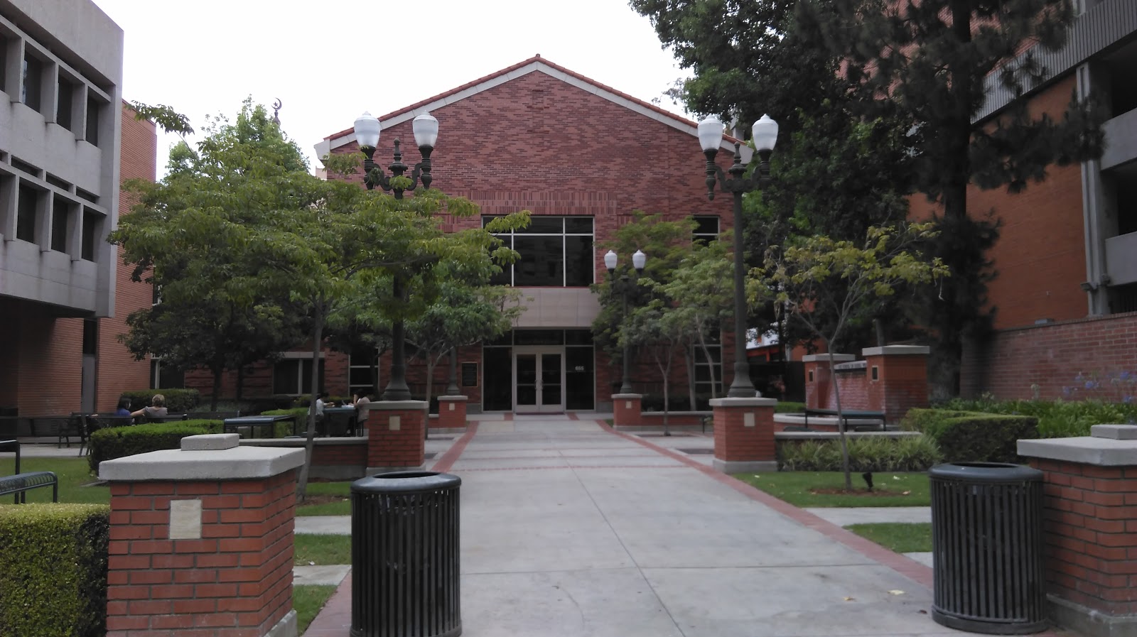 Ching-Ju Yang: 南加大Day02學生導覽與採購+第一個自己煮的晚餐