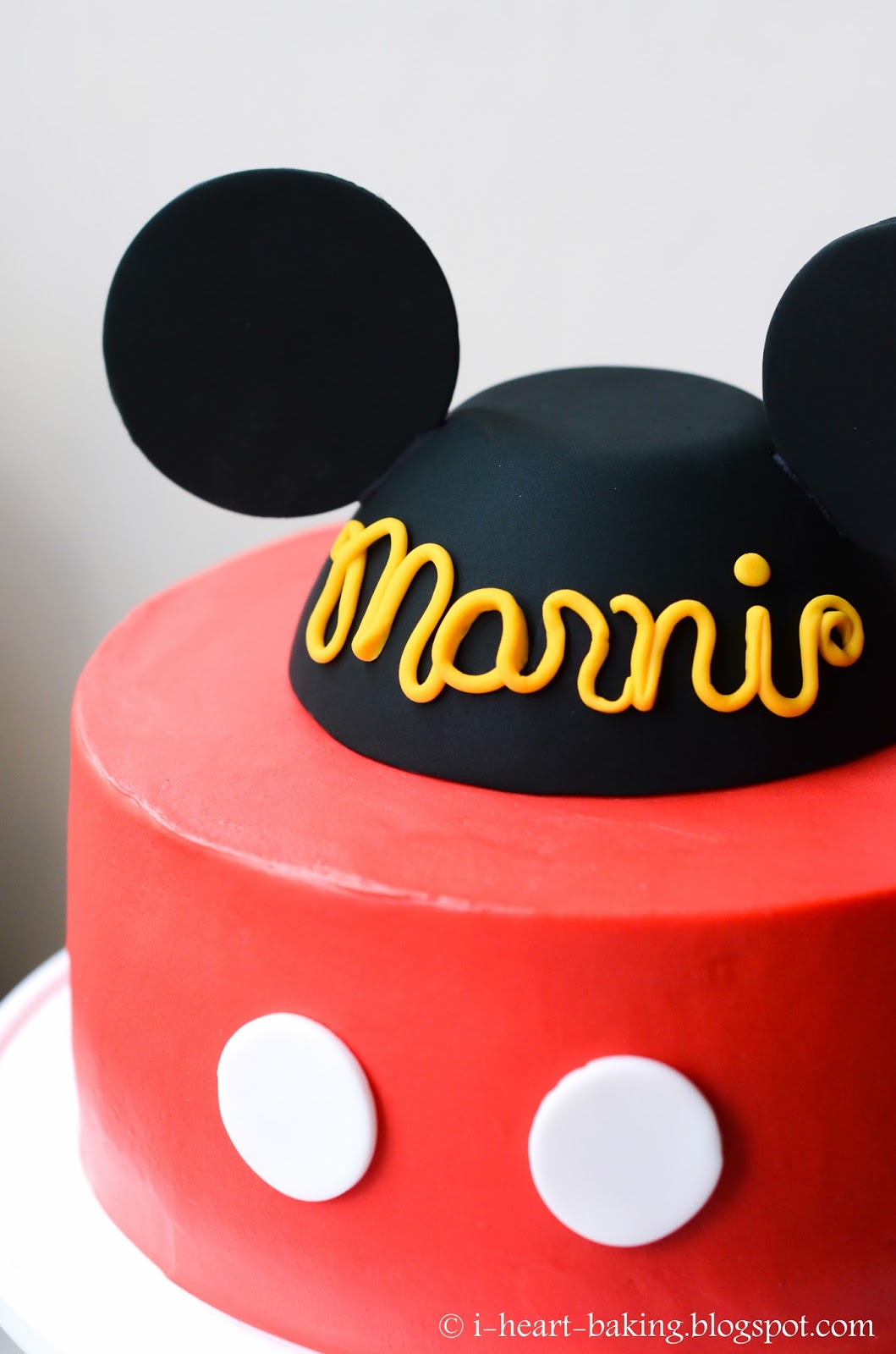 i heart baking!: mickey mouse birthday cake with handmade fondant ...