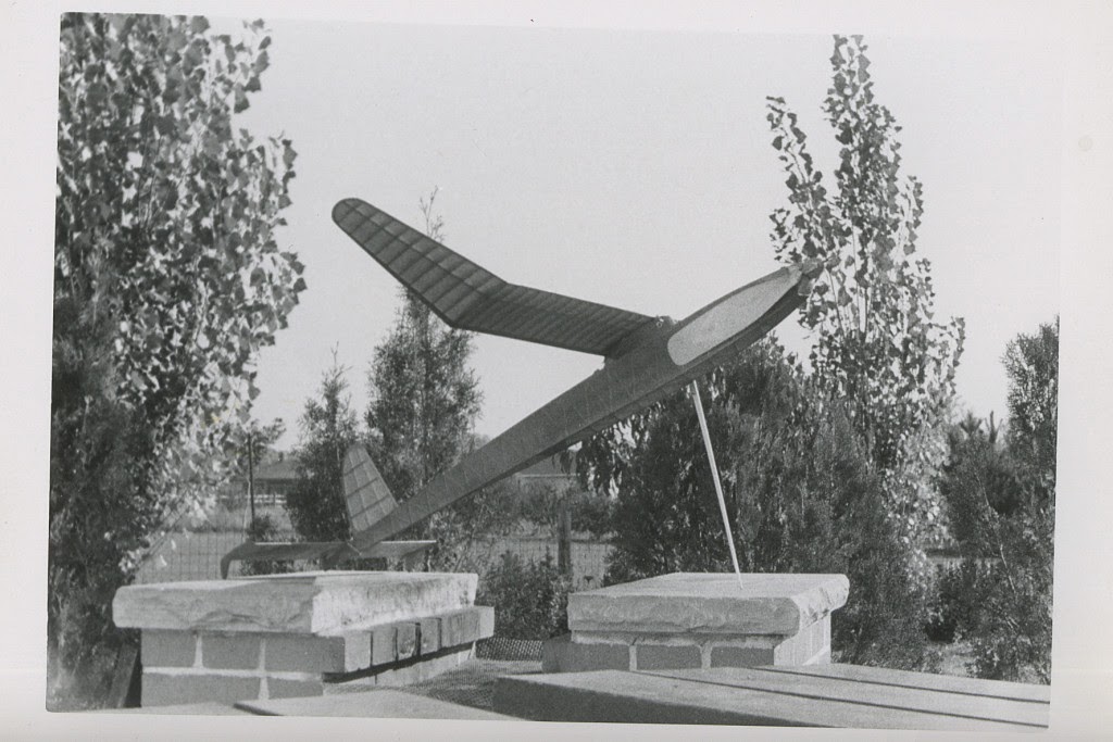 The Building Board: Photos from George Reich's album