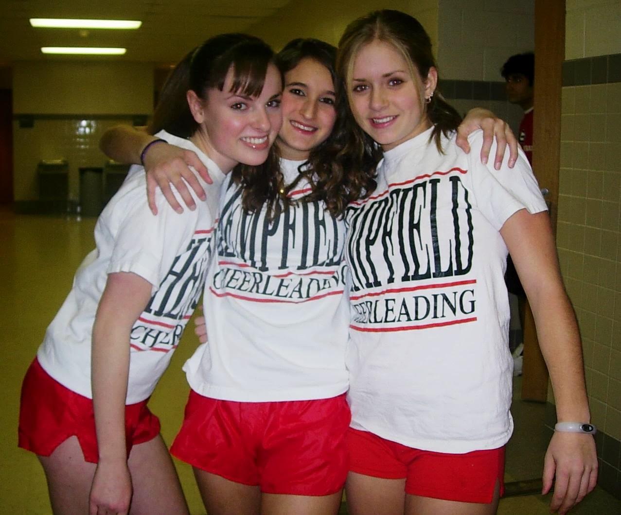Hott Cheerleaders: Cute Campers!