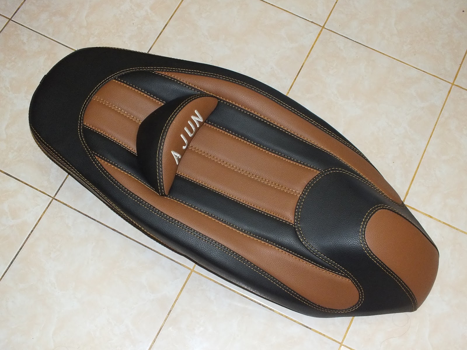 Modifikasi JOK MOTOR: JOK HONDA SCOOPY MODEL PCX RETRO Pesanan MR. AJUN ...