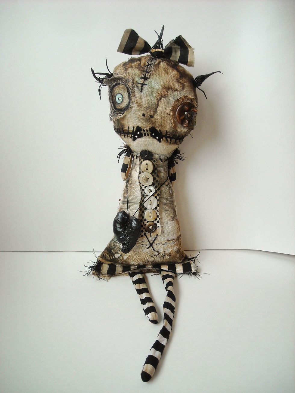 Junker Jane Monster Art Dolls: March 2017