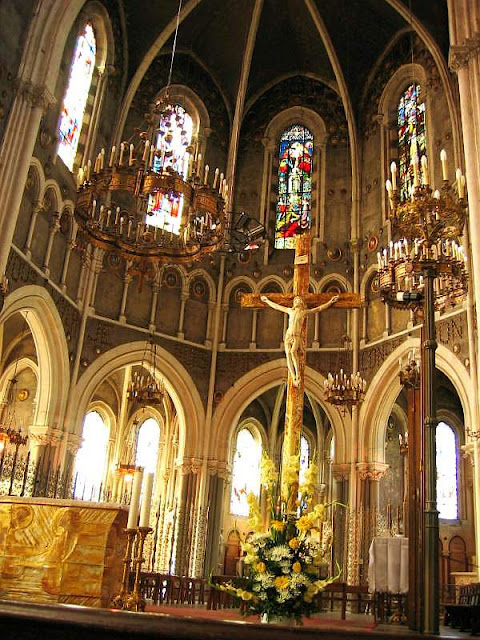 El Milagro Eucarístico de Avignon – 1443