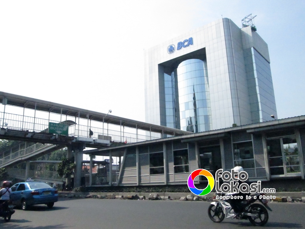 Bank BCA Matraman Raya - Foto Lokasi