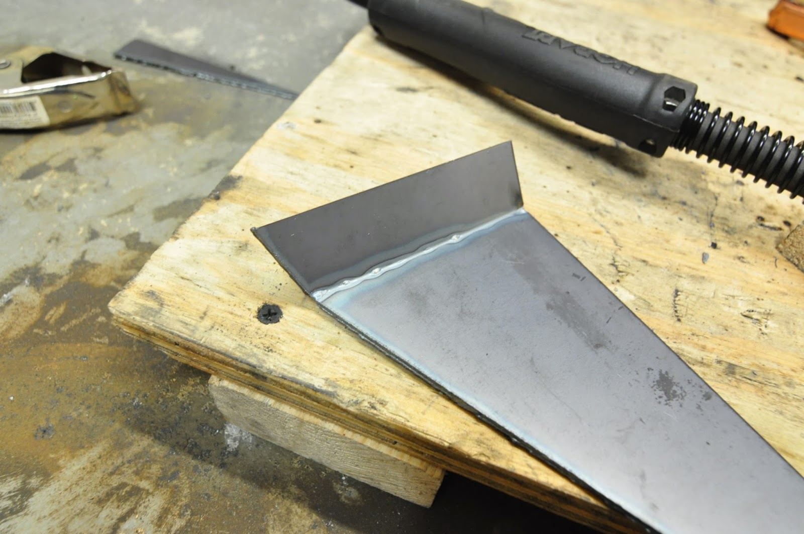 focus +4: bending the tabs