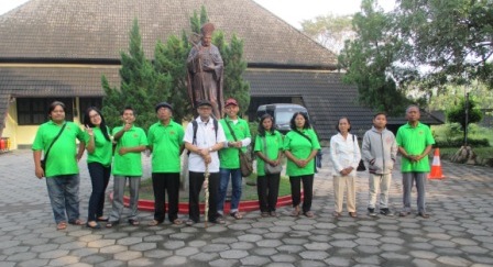 Ziarah Karyawan Gereja St Alfonsus Nandan Ke Sendang Sono