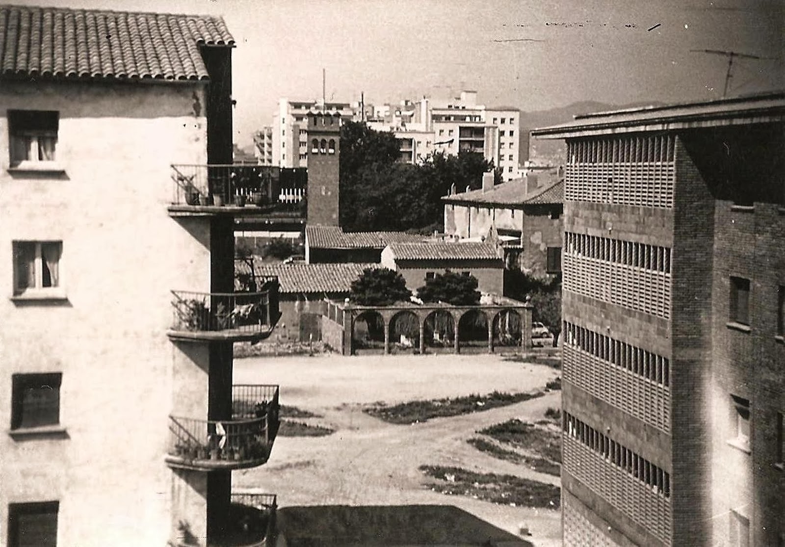 El Tranvía 48: 60 años del barrio del Congrés (II). Un itinerario urbano