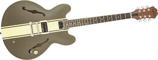 Rex and the Bass: Epiphone Tom Delonge Signature ES-333 Guitar Review