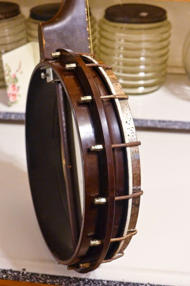 1960s Harmony-made Bakelite-rim Tenor Banjo