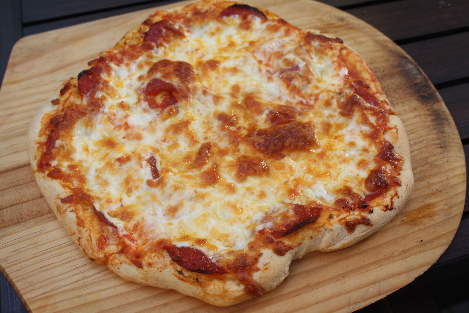 Nicole at Home: Homemade frozen pizza