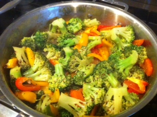 Veggin Around: Broccoli and Red Pepper Stir Fry