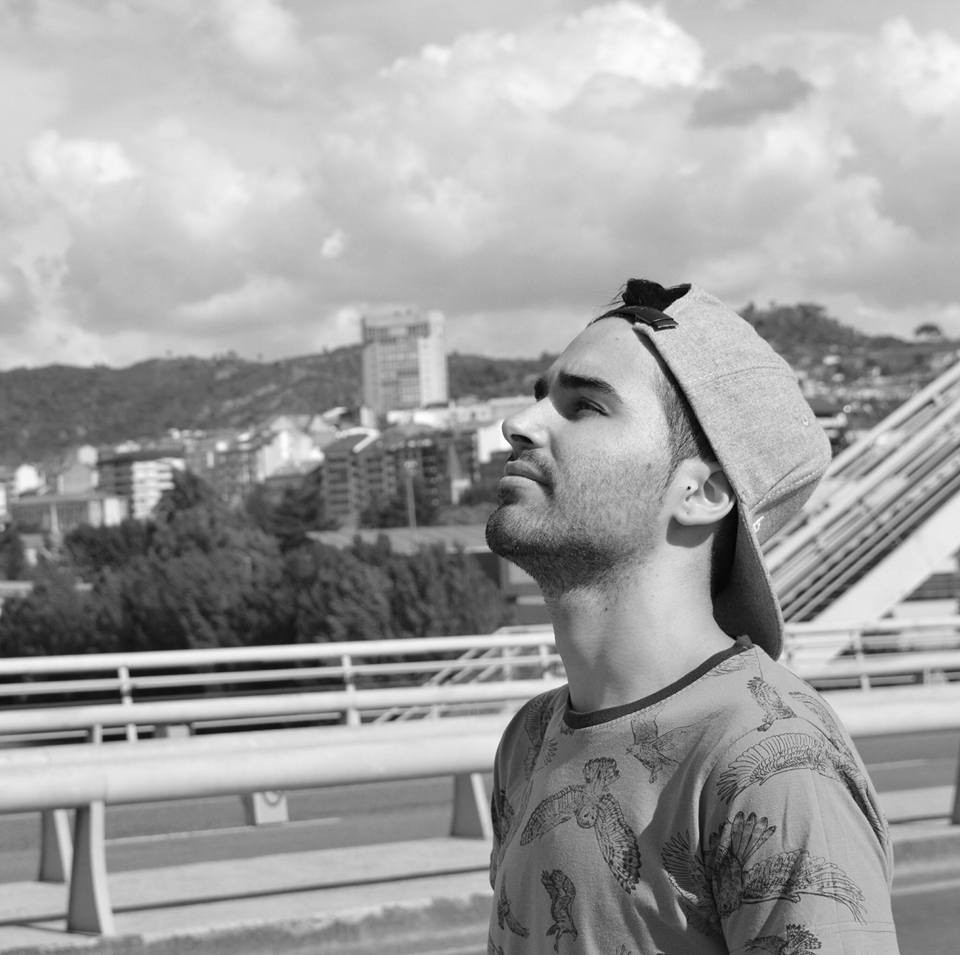 El atrapahistorias de J.MonRoe: ¡Entrevista a Daniel Ojeda!