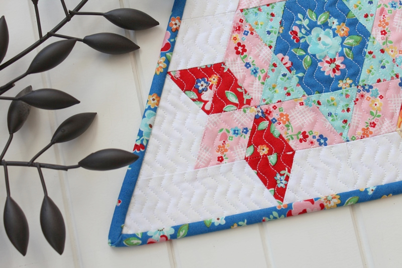 Star Flower Mini Quilt Pattern + Your Free September 2018 Calendar ...