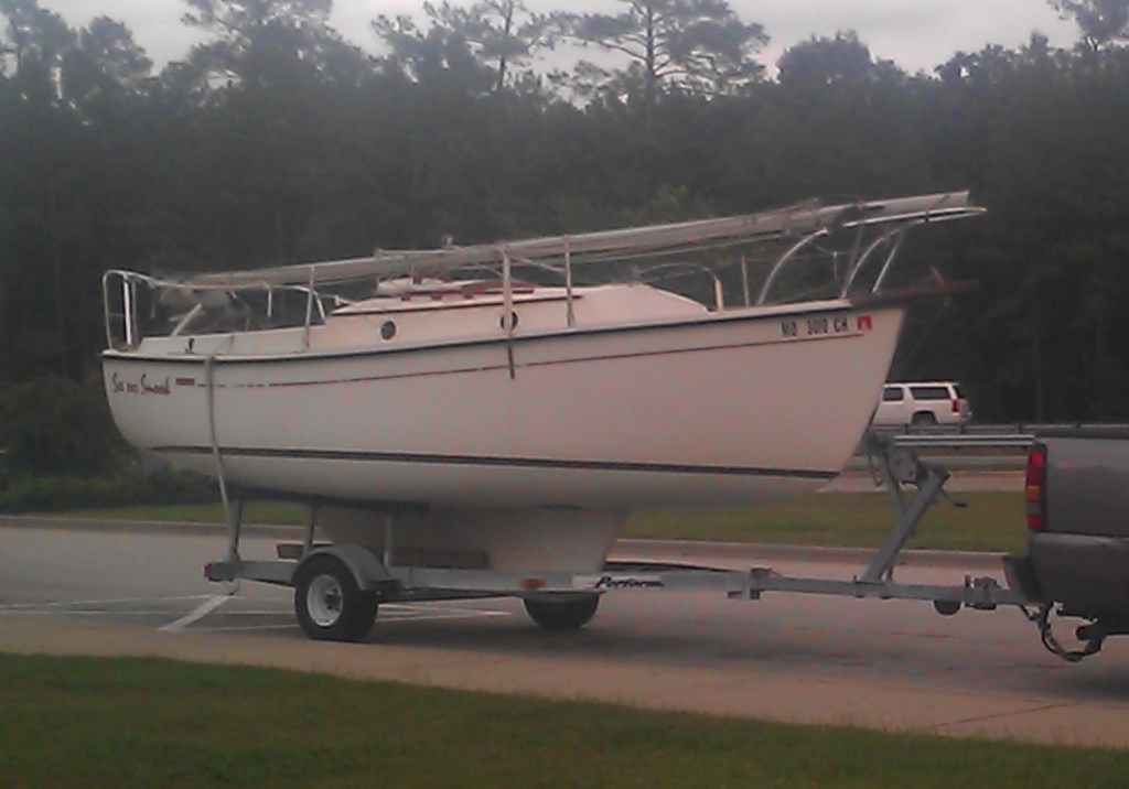 Sailing a Com-pac 19 Sailboat