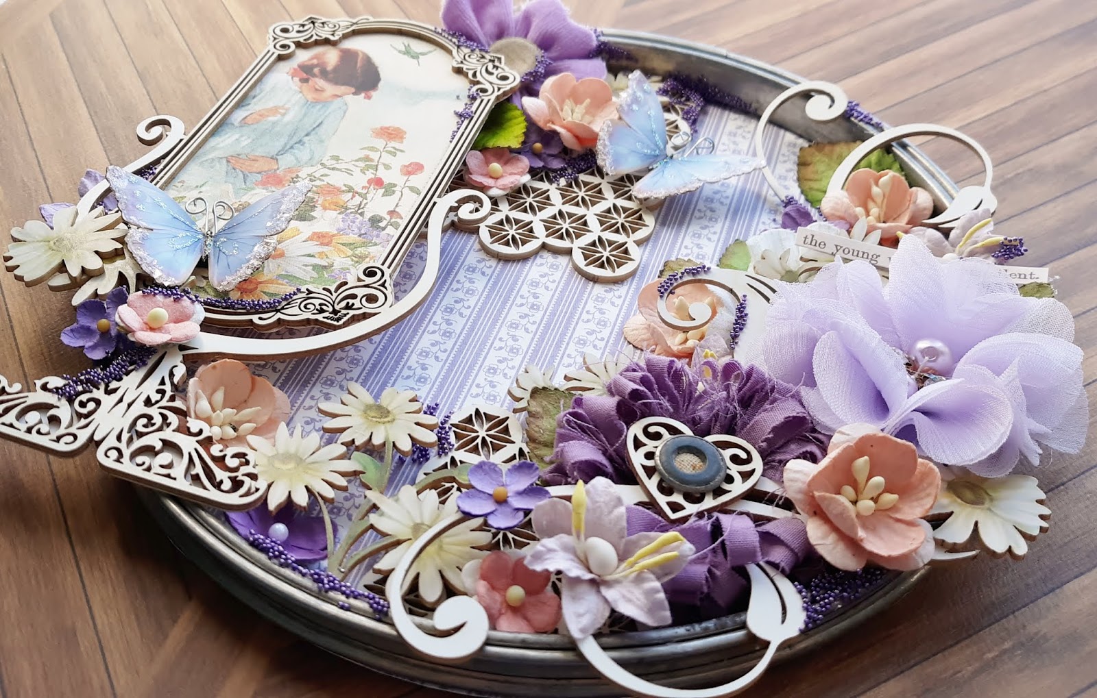 Reneabouquets: ReneaBouquets DT Project-- Altered Embroidery Hoop with ...