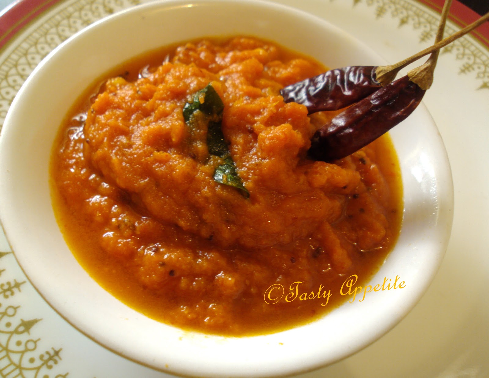 Spicy Milagai Chutney / Red Hot Chutney