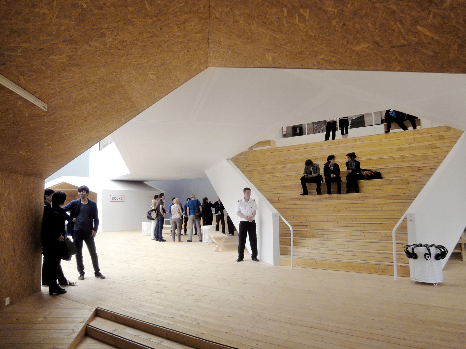 Human's Scribbles: The magic of weird angles