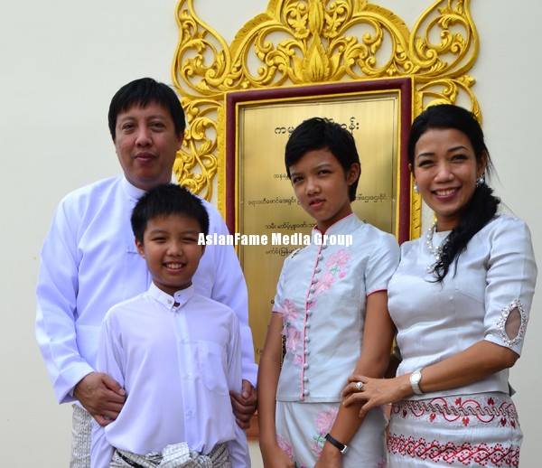 ဝါးခယ္မ : Max Zaw Zaw - ဦးေဇာ္ေဇာ္ အေႀကာင္း တစ္ေစ.တစ္ေစာင္း