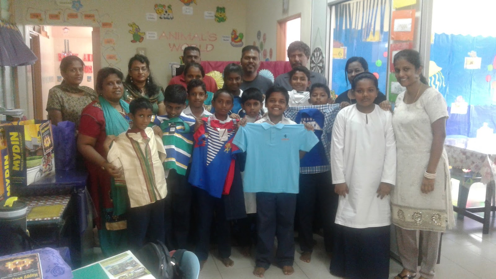 PPKI SJKT PAYA RUMPUT, MELAKA: MAJLIS PENYAMPAIAN BAJU RAYA SEMPENA ...