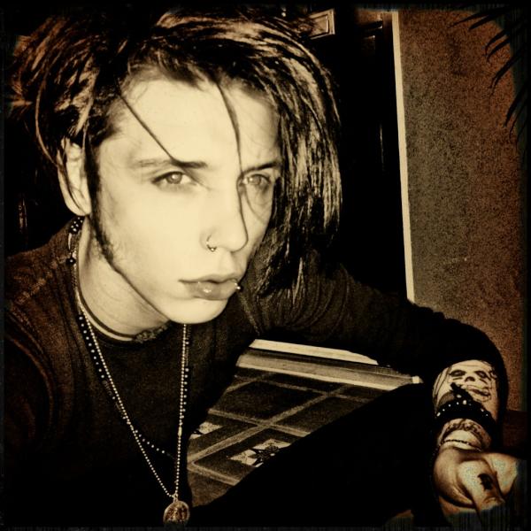 Tudo Junto e Misturado: Novo Visual do Andy Biersack